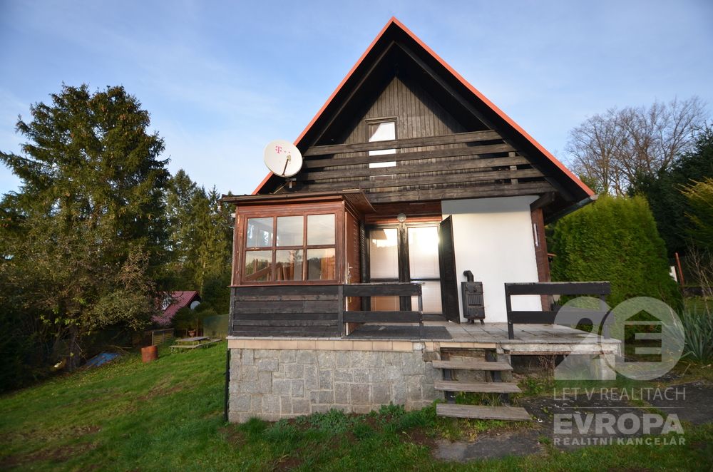 Nemovitost již není aktivní - Prodej chaty vhodné i k trvalému